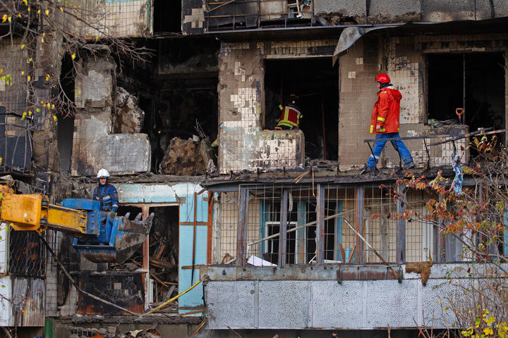 Under the Mask of Peacebuilding: Miscalculations and the Fight over ...